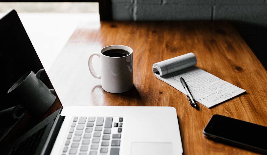 Direct Shipping vs Dropshipping: Which One Is the Best Fulfillment Method